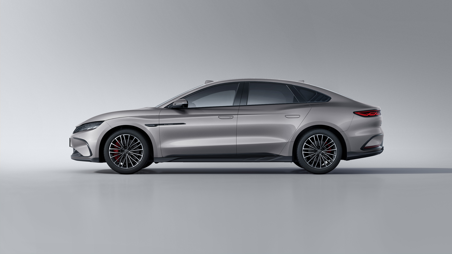 2025款汉上市售16.58万起 王朝网首搭激光雷达DiPilot 300_有车智联