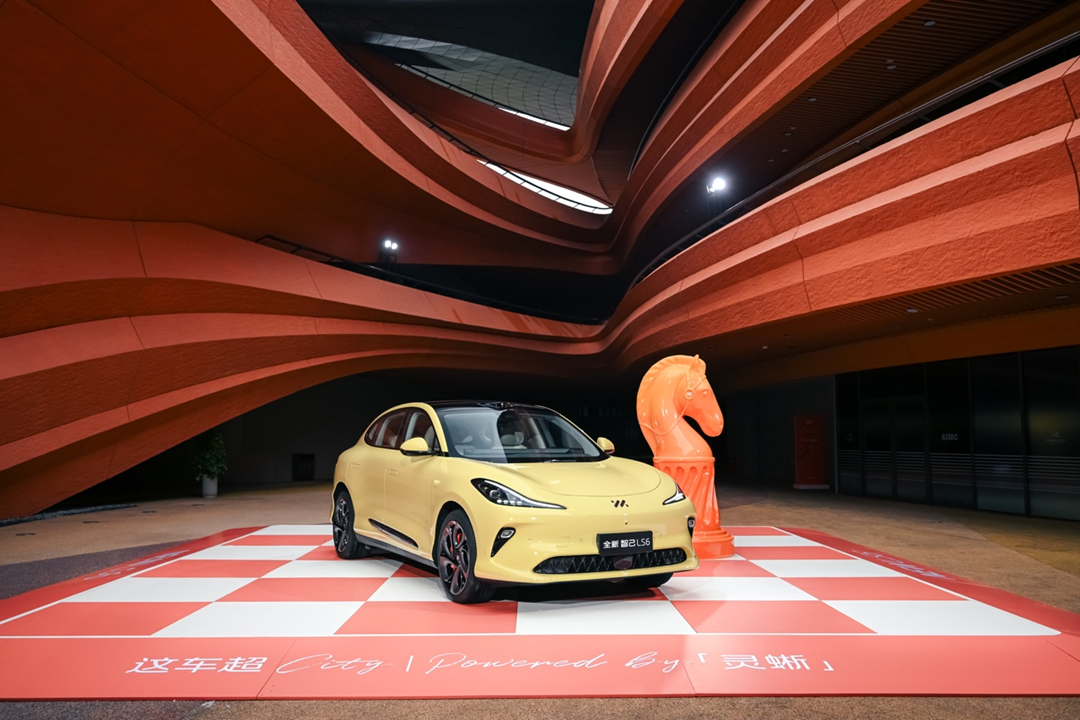 4小龙斗法 交付即可用“无图NOA” 21.69万起的全新智己LS6又杀疯了_有车智联